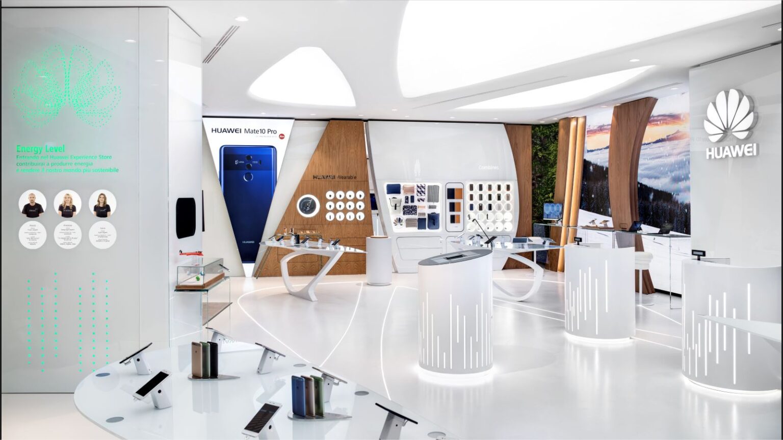 HUAWEI Experience Store, the first flagship store of Huawei in Europe