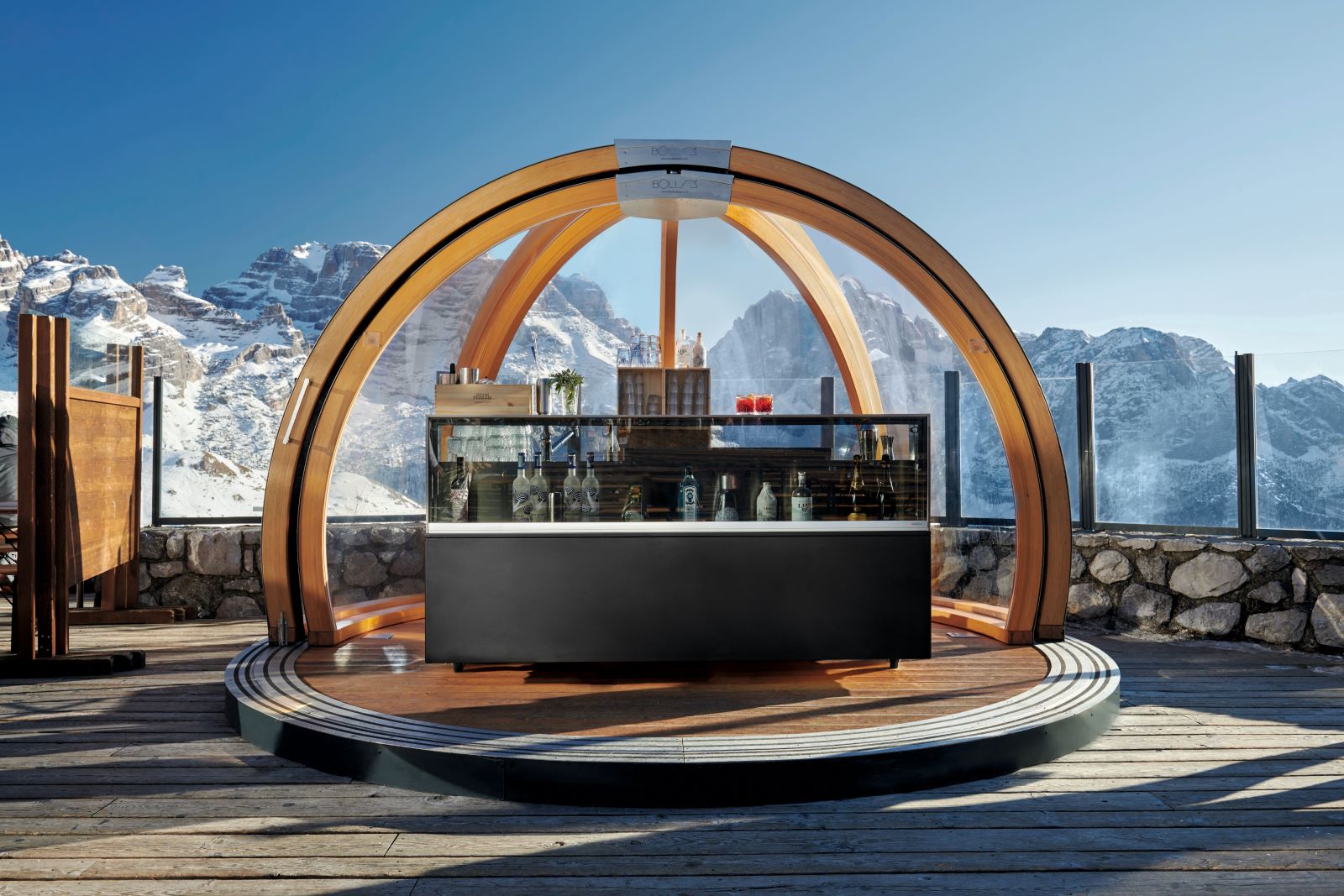 High-altitude drinks: Prisma Cocktail Station for Chalet Fiat