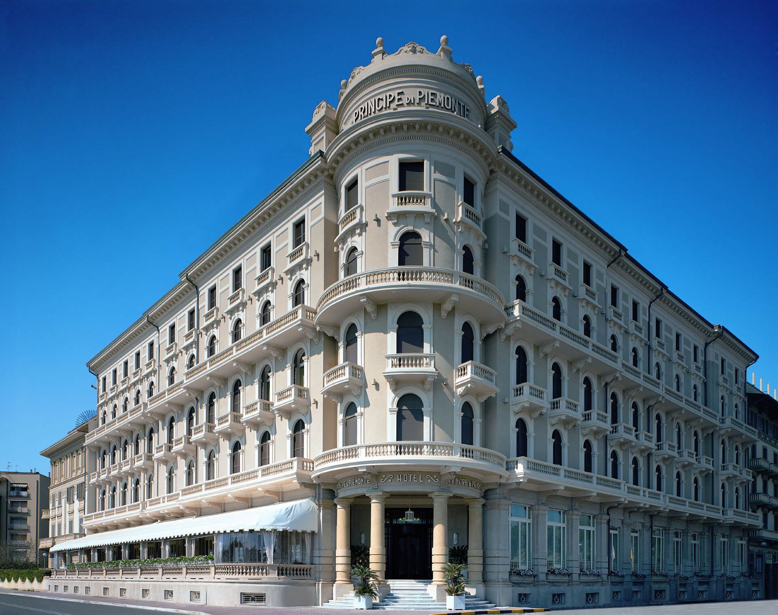 Il nuovo look del Grand Hotel Principe di Piemonte a Viareggio