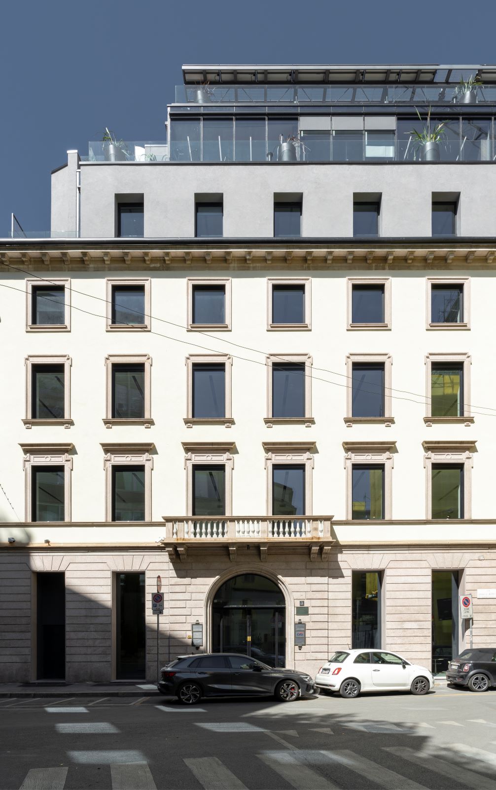 Piazzetta Bossi, una prestigiosa riqualificazione nel cuore di Milano