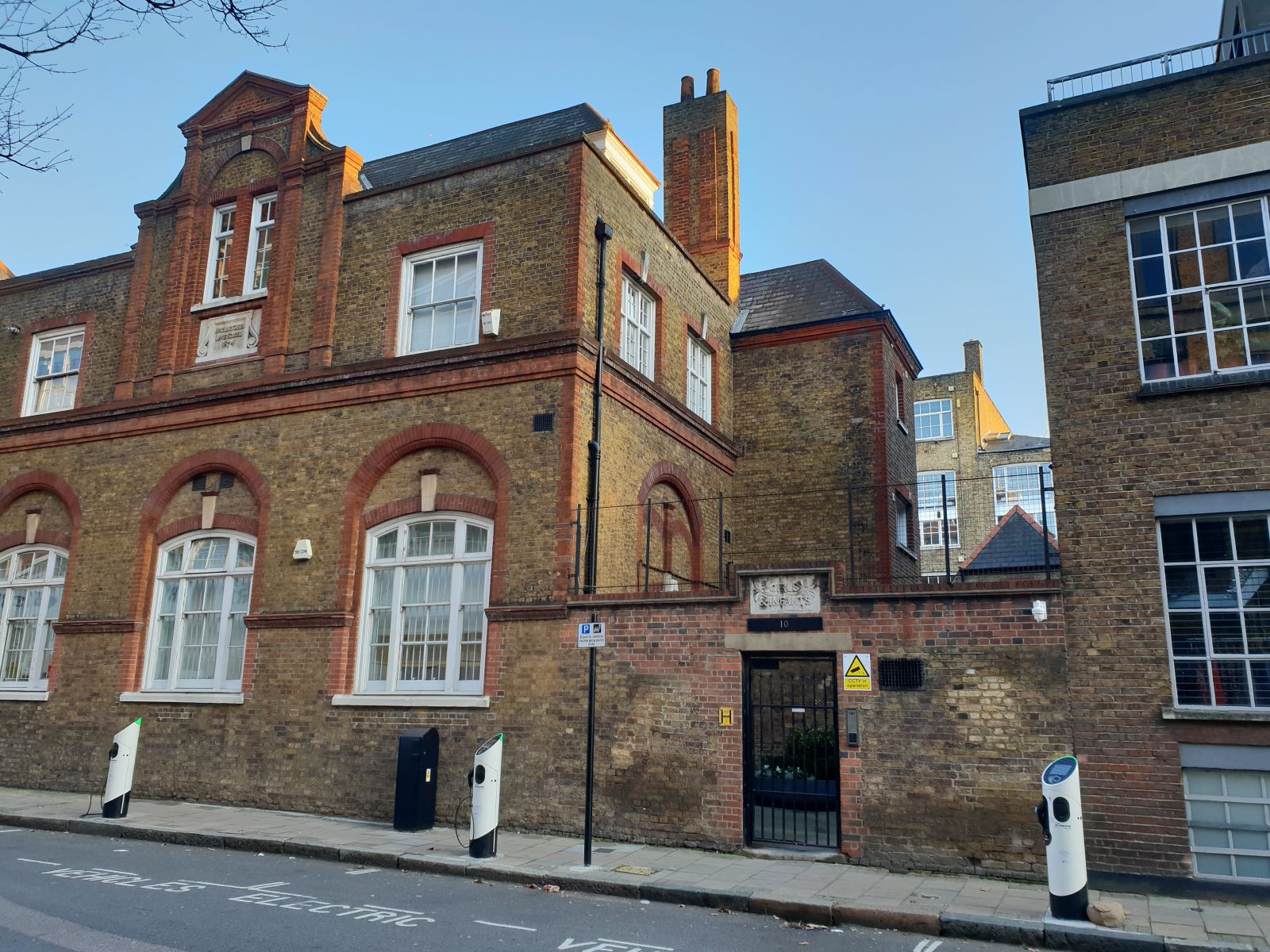 Alla scoperta di Zaha Hadid Design: il Virtual Tour di Matrix4Design a ...